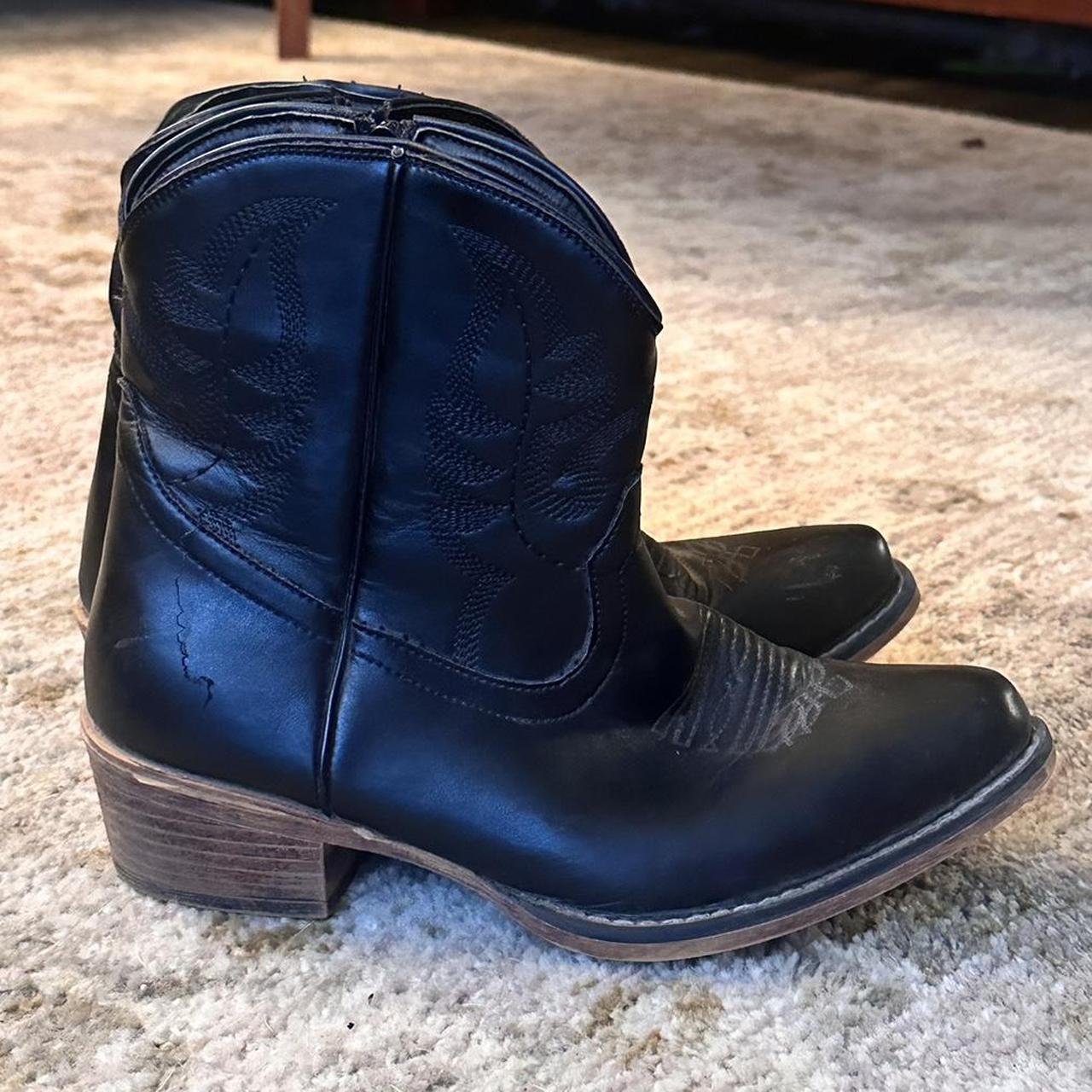 Short black Roper boots, size 7w - Depop
