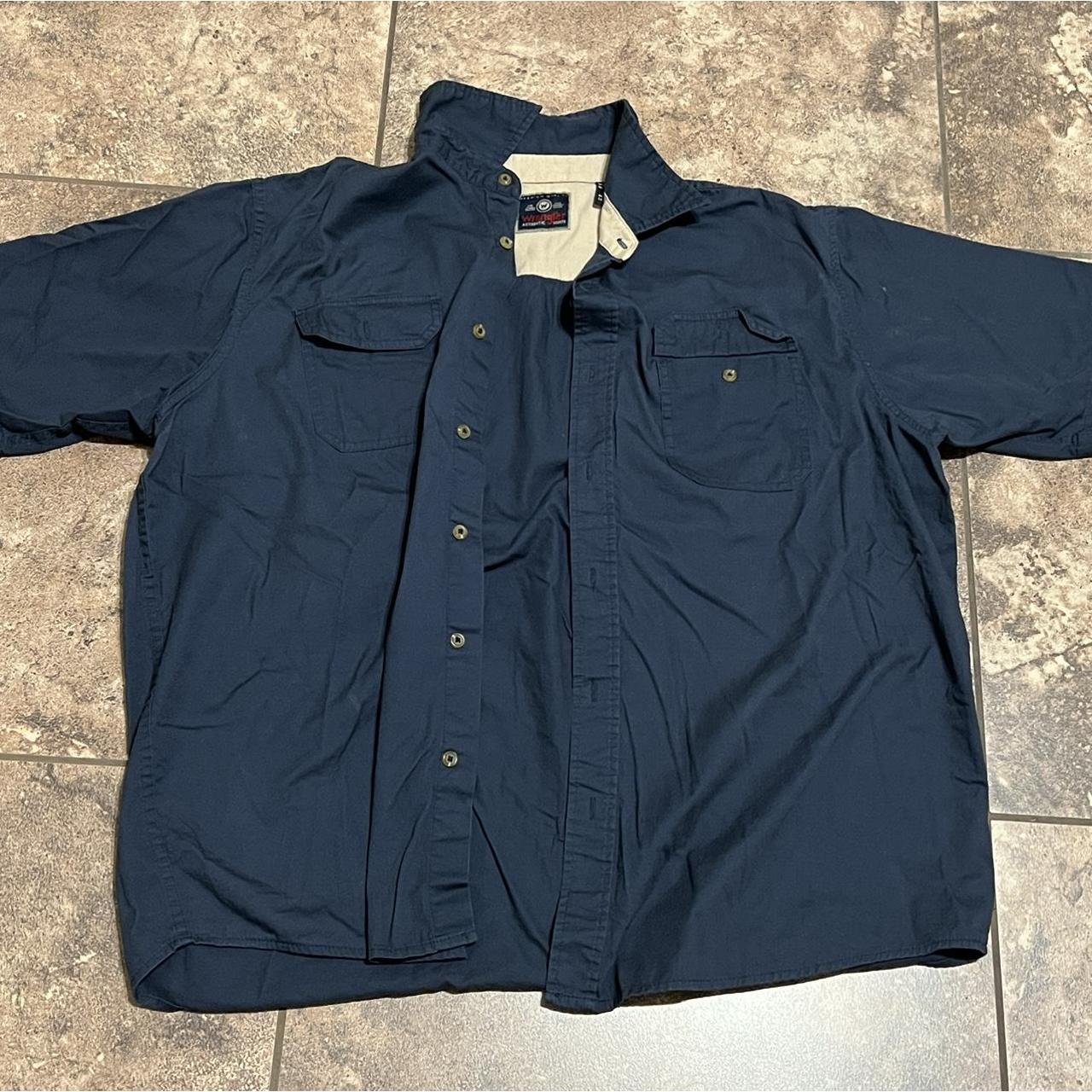 Wrangler button up Large heavyweight Size Large - Depop
