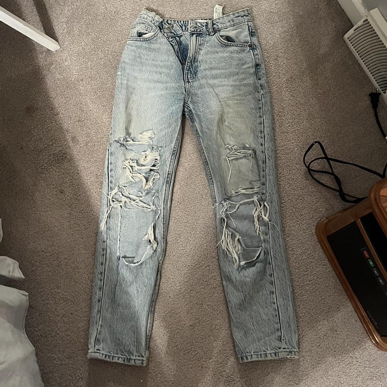 Zara Ripped Mom Jeans 2 fits 24-26 inch waist! - Depop
