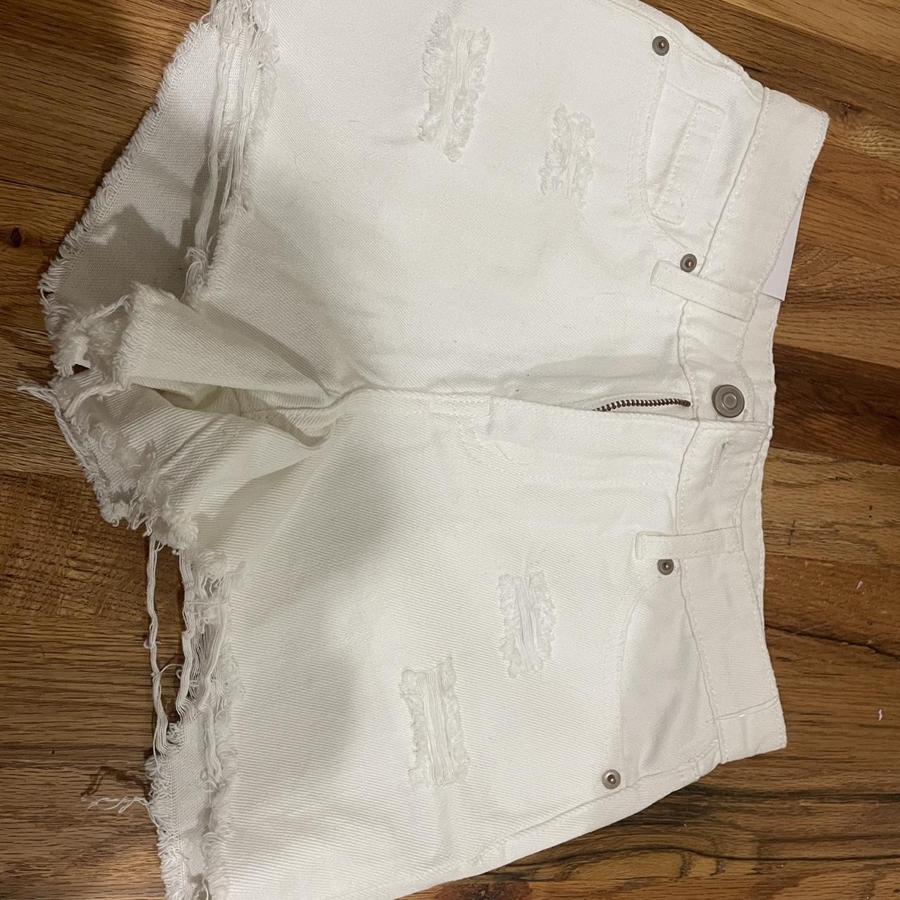 BP Women's White Shorts | Depop
