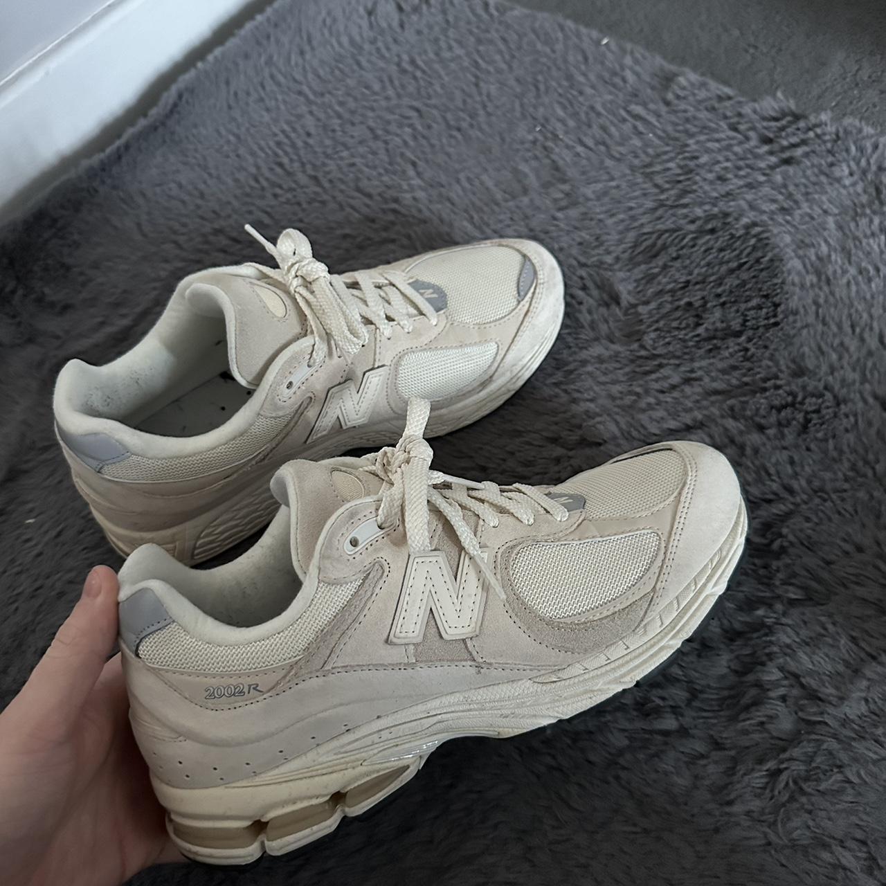 New Balance 2002 Cream 8.5/10 condition Uk 9 No box - Depop