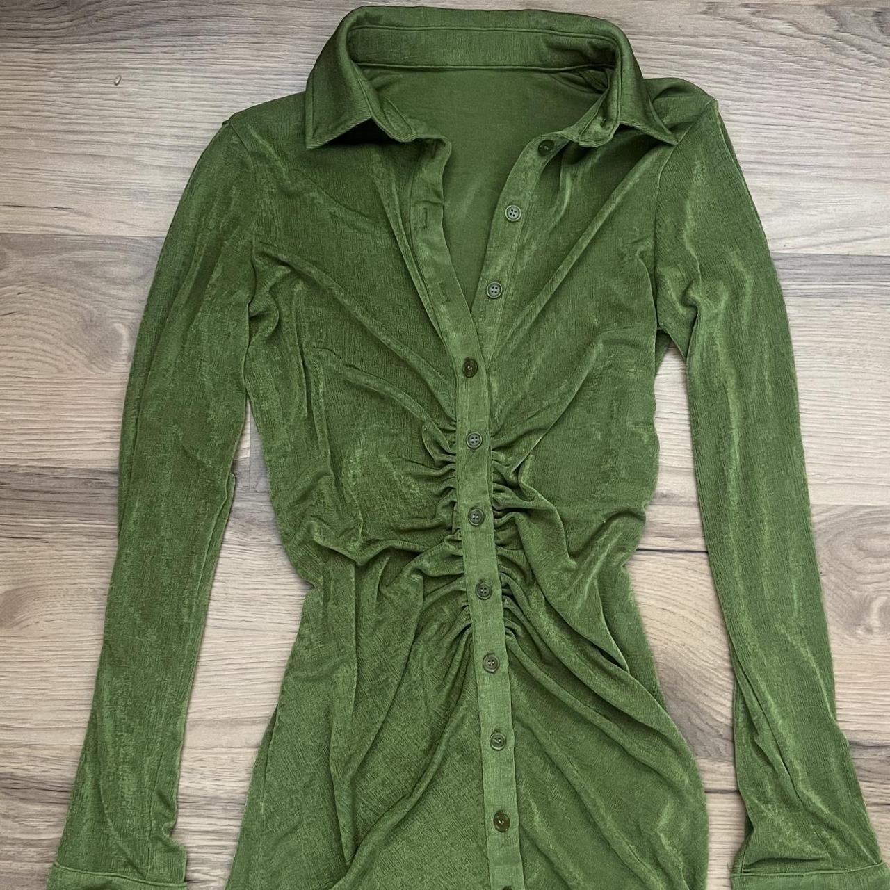 Short green ruched dress - Depop
