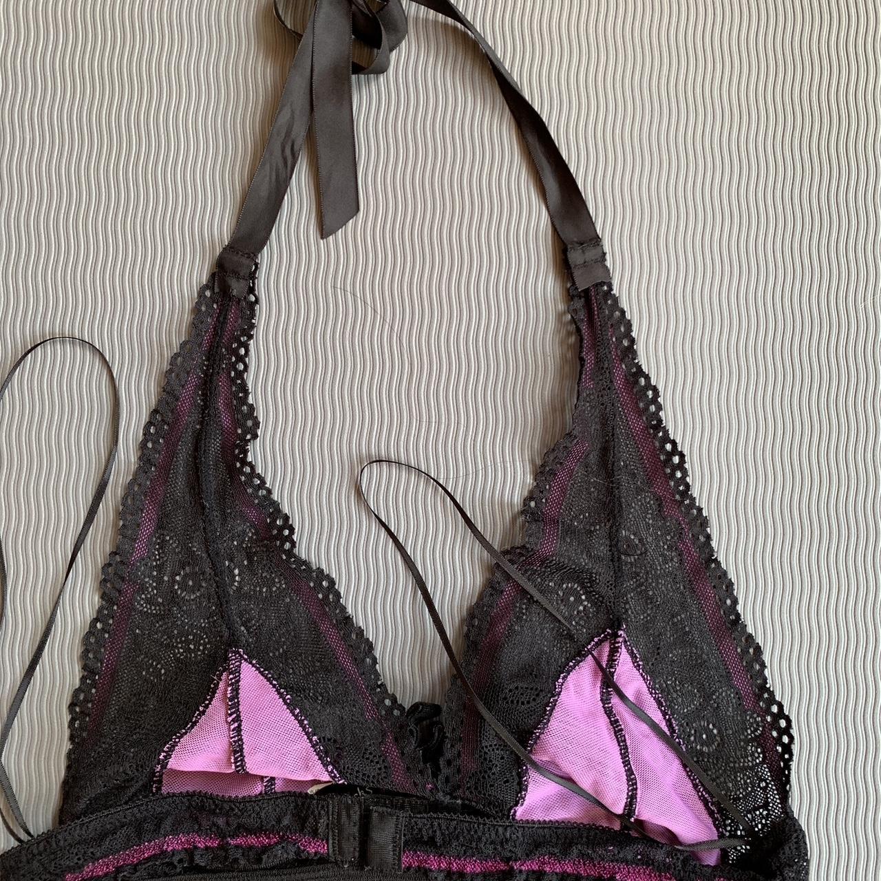 Frederick's of Hollywood Women's Black and Purple Bra | Depop