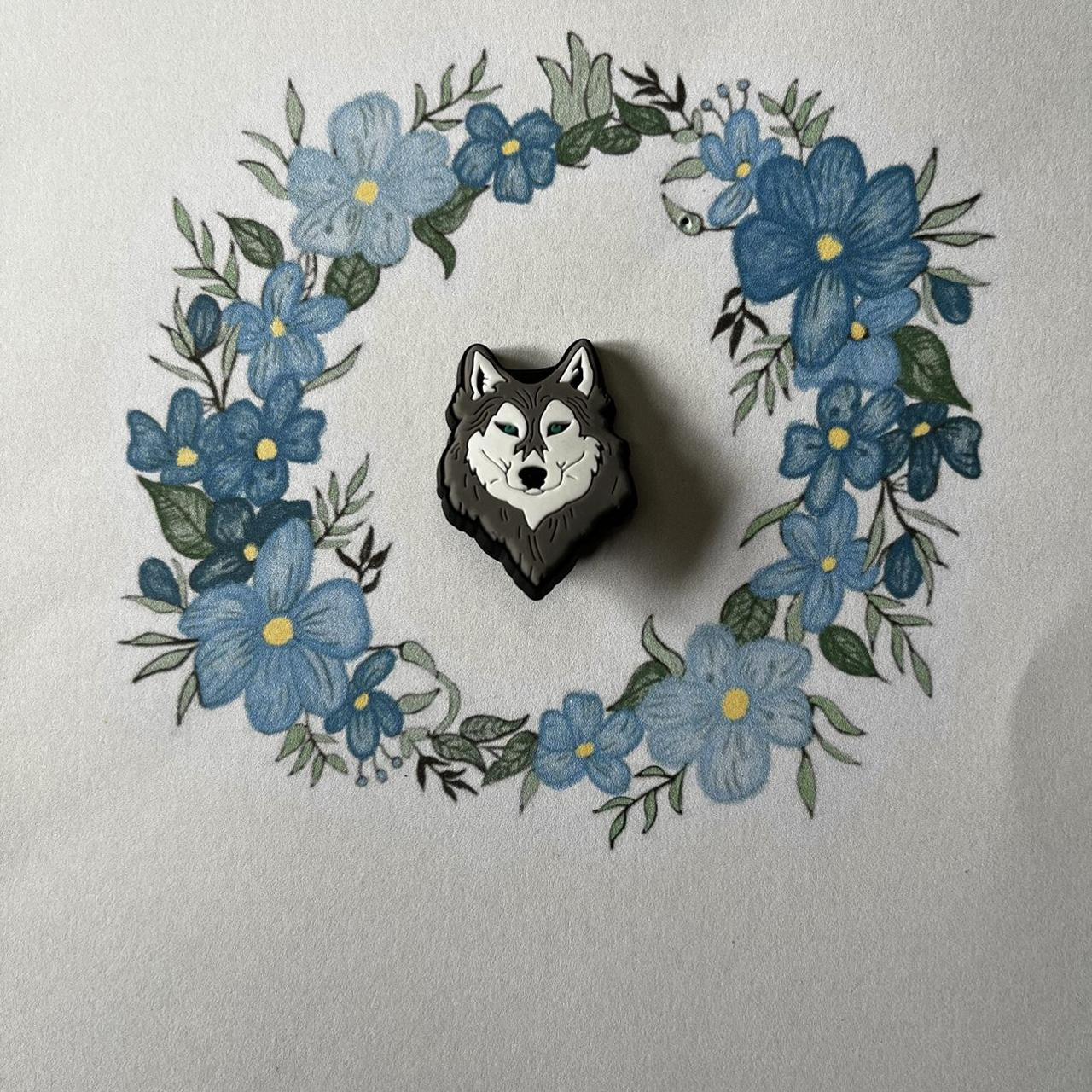 Wolf croc jibbitz style charm Price is for 1... - Depop