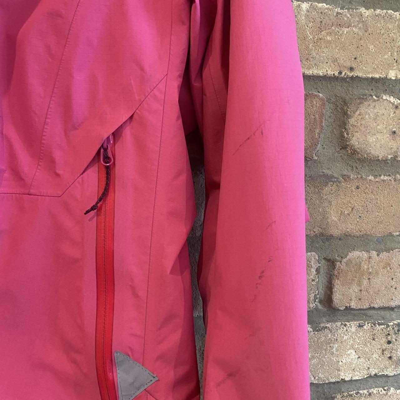 Arcteryx pink jacket So cute women’s large but has... - Depop
