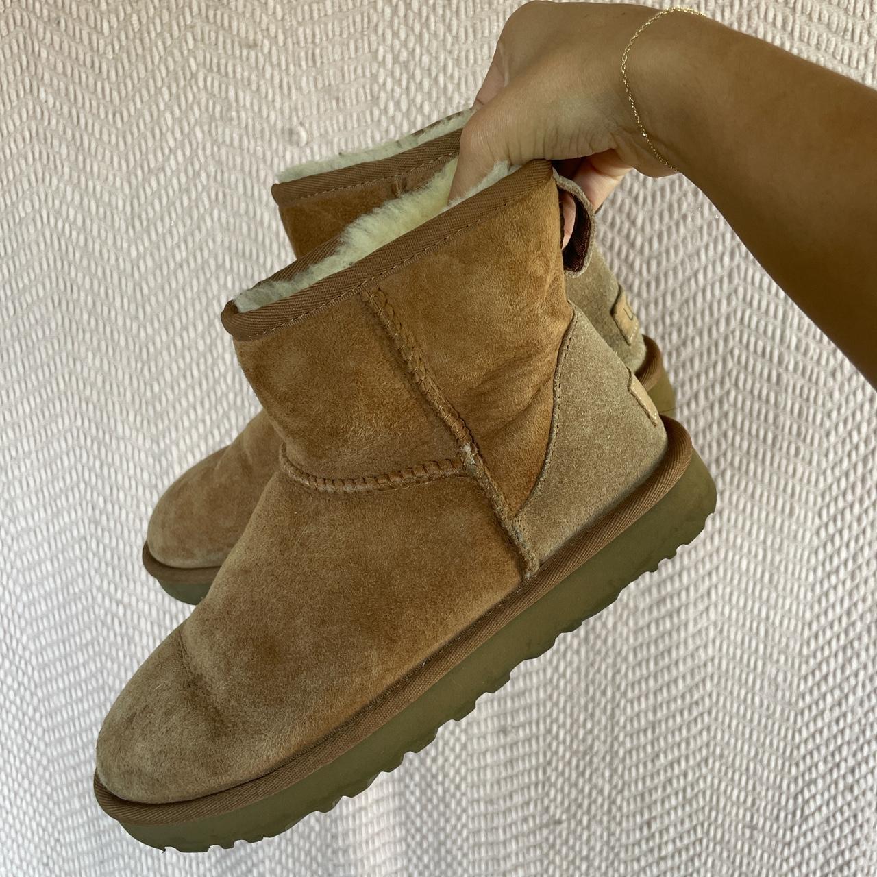 Classic Mini II Boot Uggs Woman size 6 Also... - Depop
