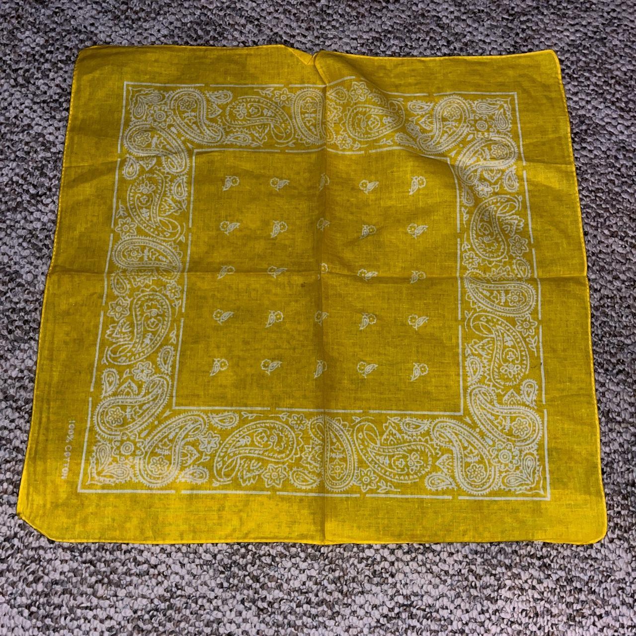 9 Yellow Paisley Bandanas - Depop