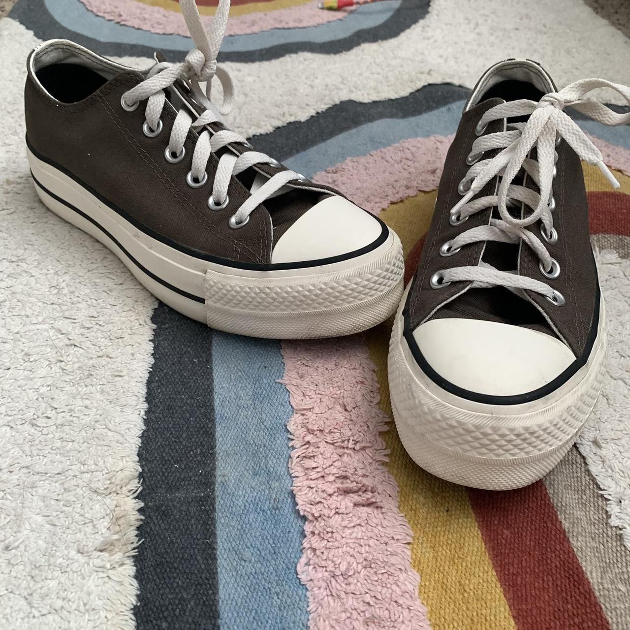 low top platform converse all signs of being worn... - Depop
