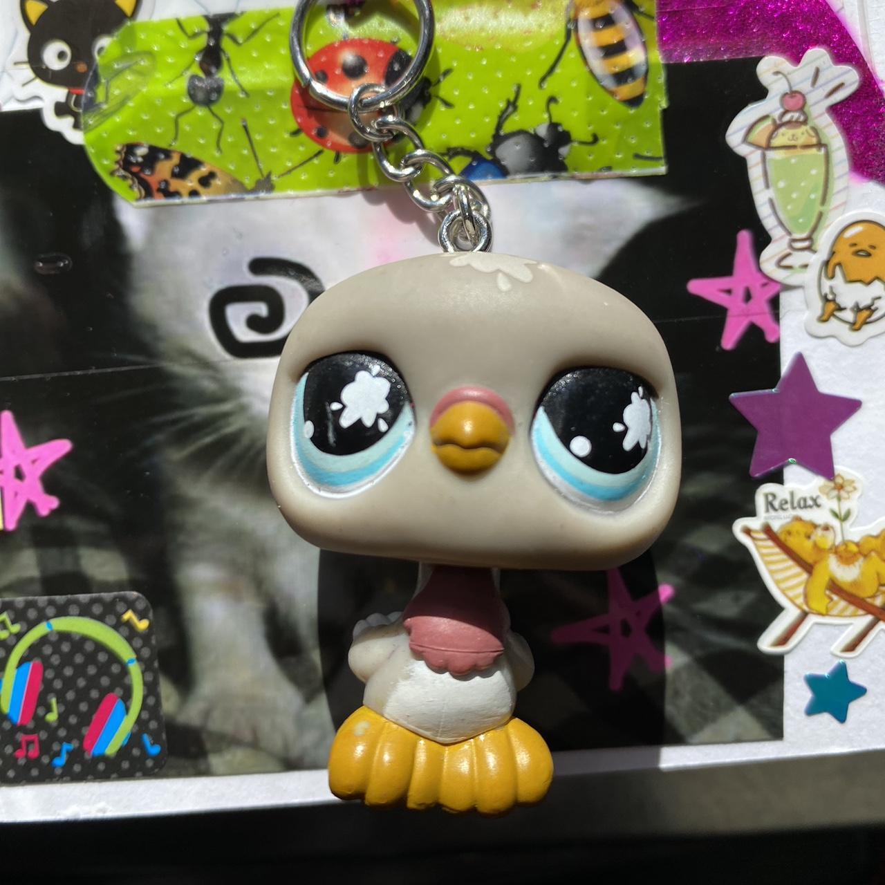 lps pigeon keychain🪹 handmade by me