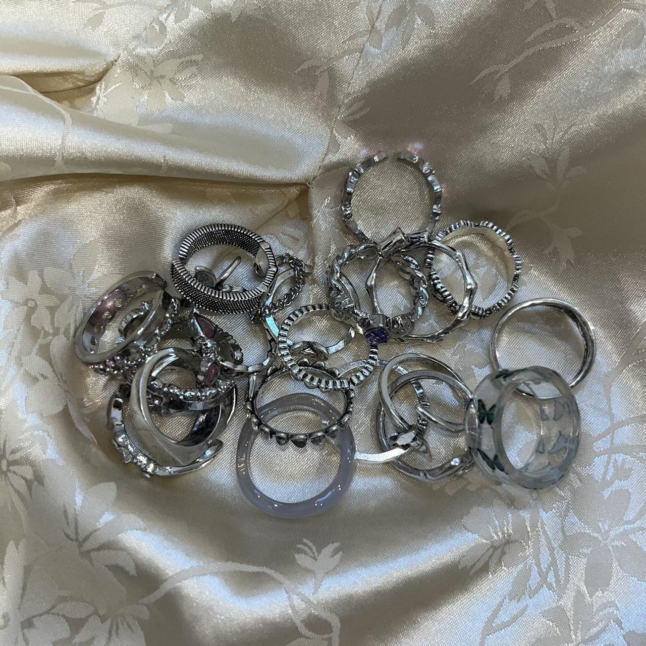 Random retro style y2k ring (silver) x 1 （🔴 not... - Depop