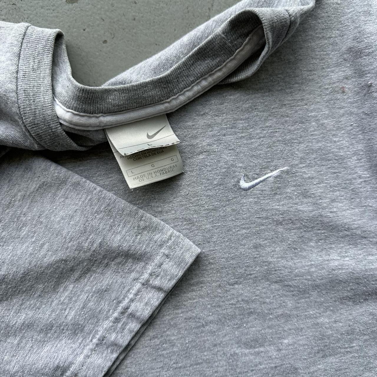 VINTAGE Y2K NIKE SILVER TAG EMBROIDERED SIDE SWOOSH... - Depop