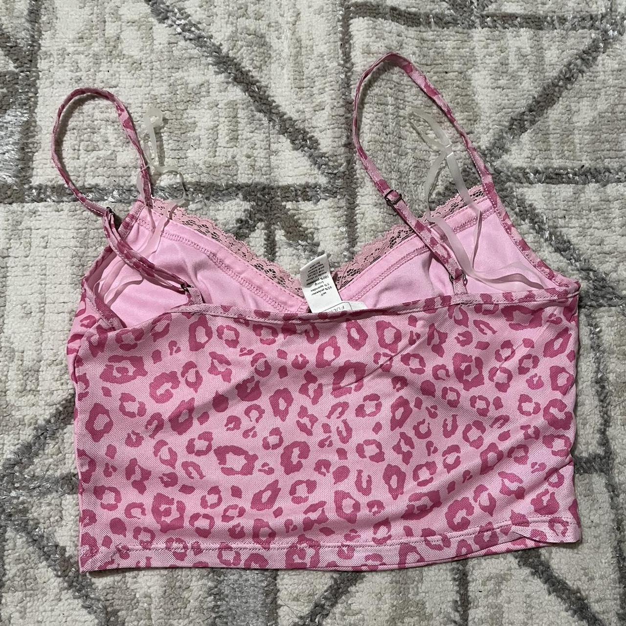 •Cute pink crop top •never worn •excellent... - Depop