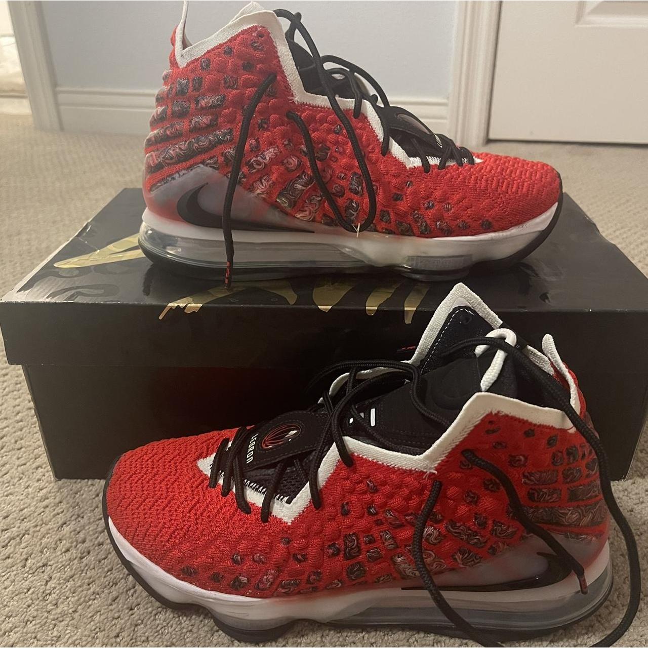 Nike Men's Red Trainers | Depop