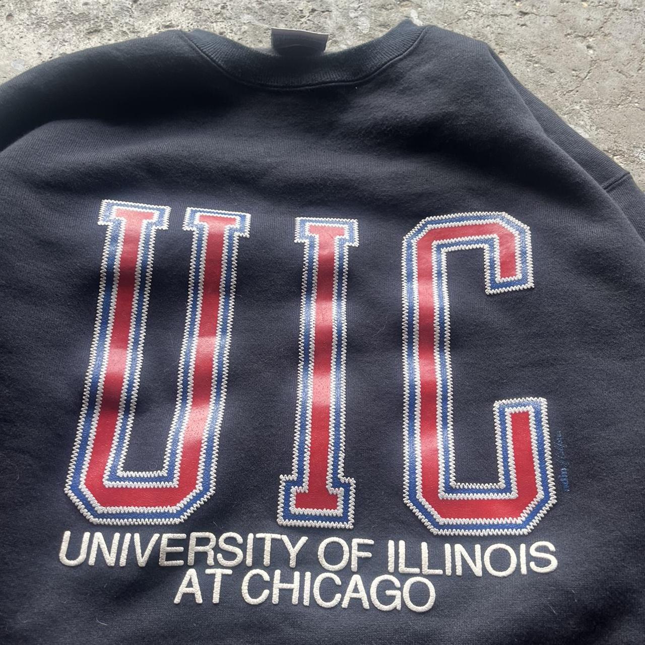 Vintage UIC (university of illinois chicago)... - Depop