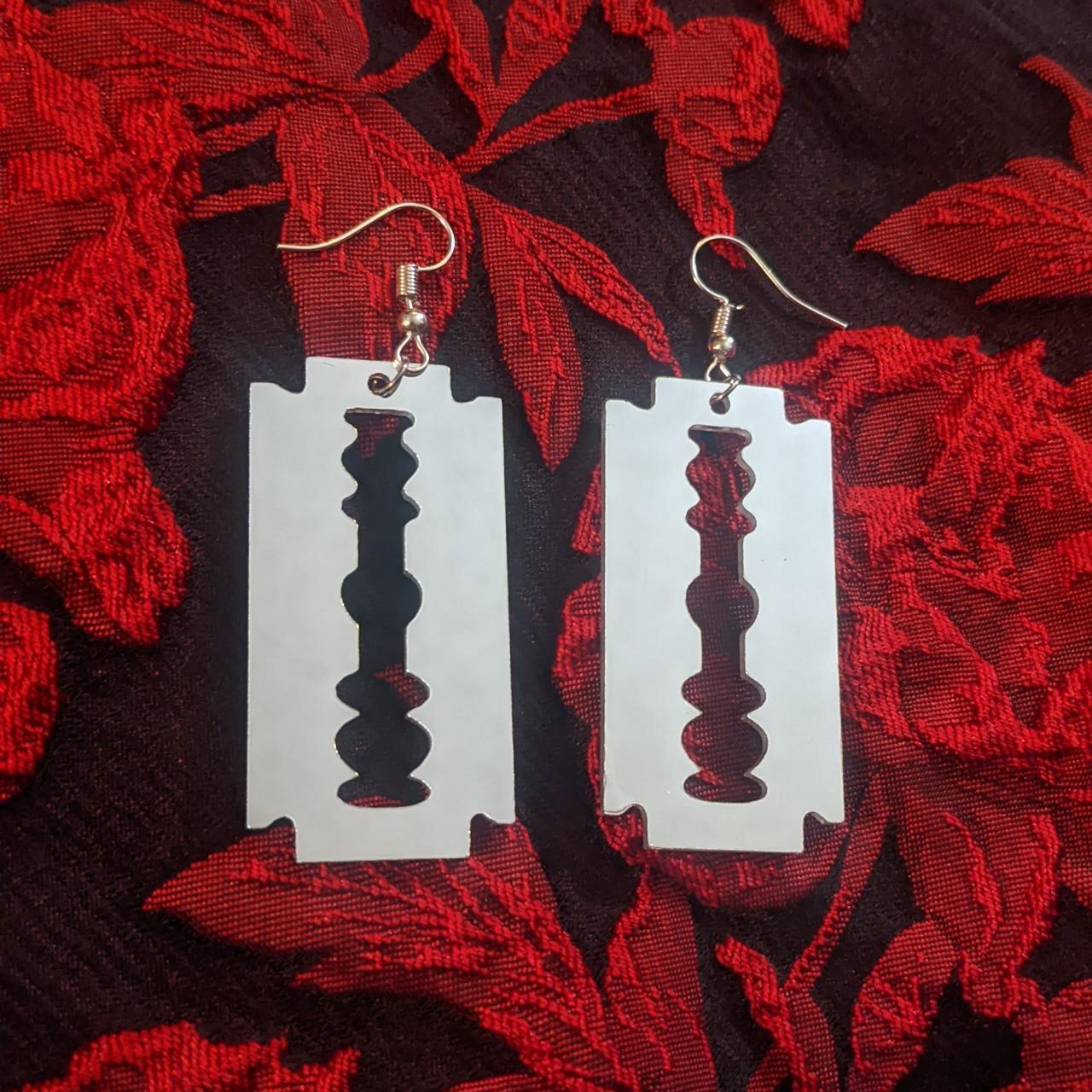 Women's Grey and Silver Jewellery | Depop