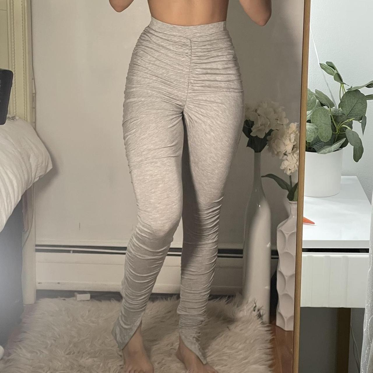Ruffled stacked grey leggings - Depop