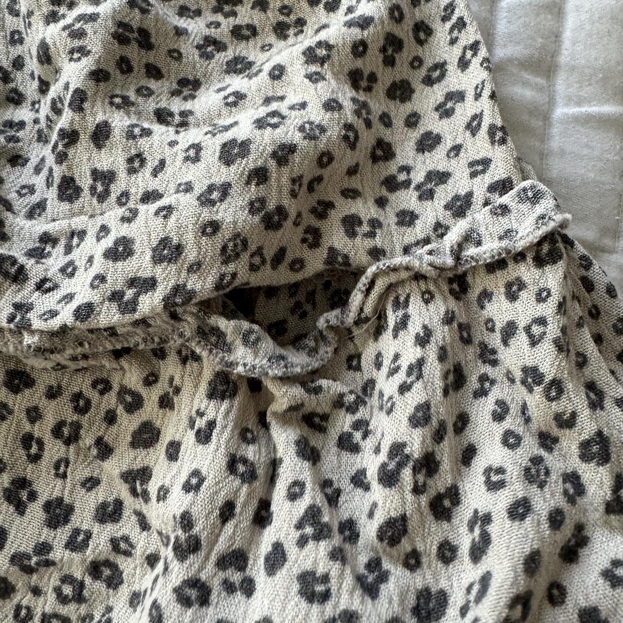 cheetah print skirt 🐆 - size small - rip in seam - Depop