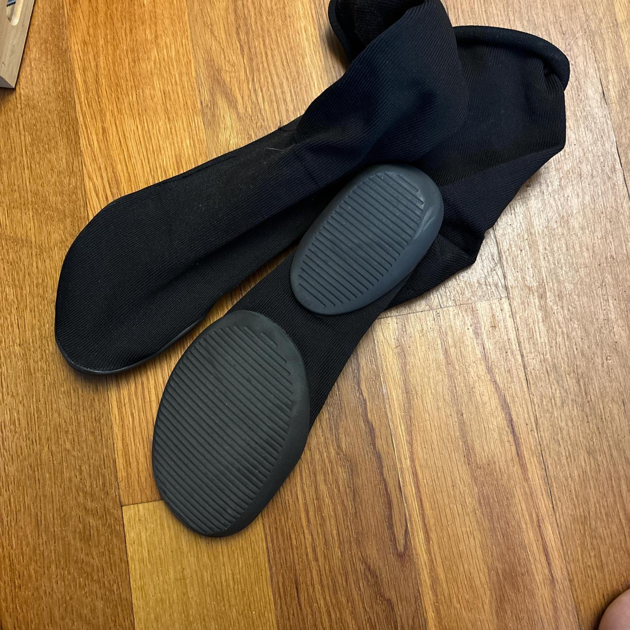 Yzy Yeezy pod shoes Size 3 Fits size 10-13 - Depop