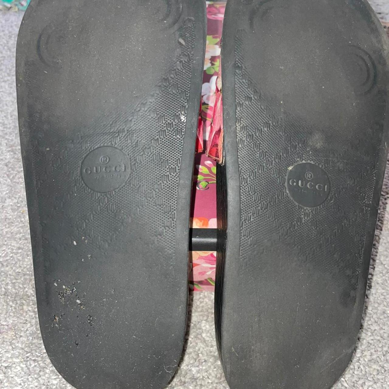 Gucci bloom supreme floral sliders Worn a handful... - Depop