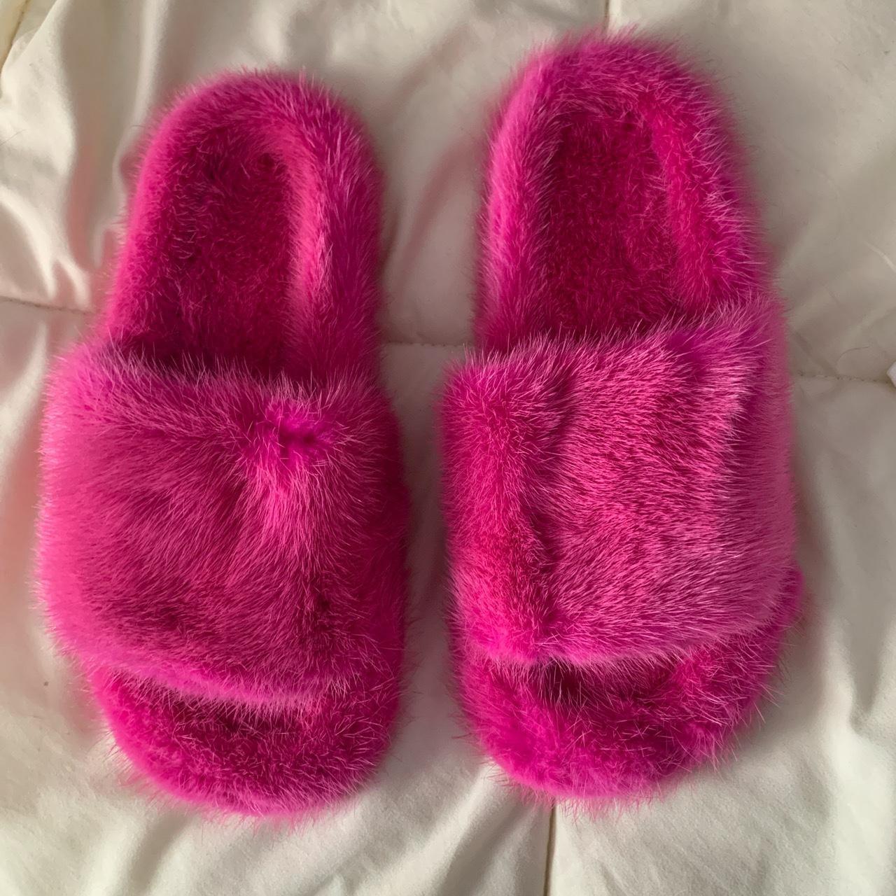 Brandon Blackwood pink fuzzy slides Retail price:... - Depop