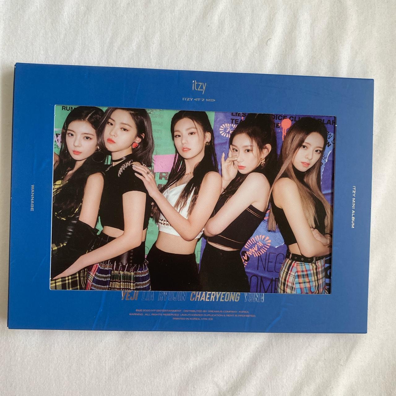 ITZY WANNABE ALBUM - Has no damage and has never... - Depop