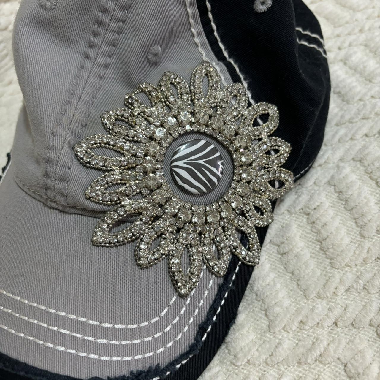 SO Y2K baseball style hat with such a cute design!!... - Depop