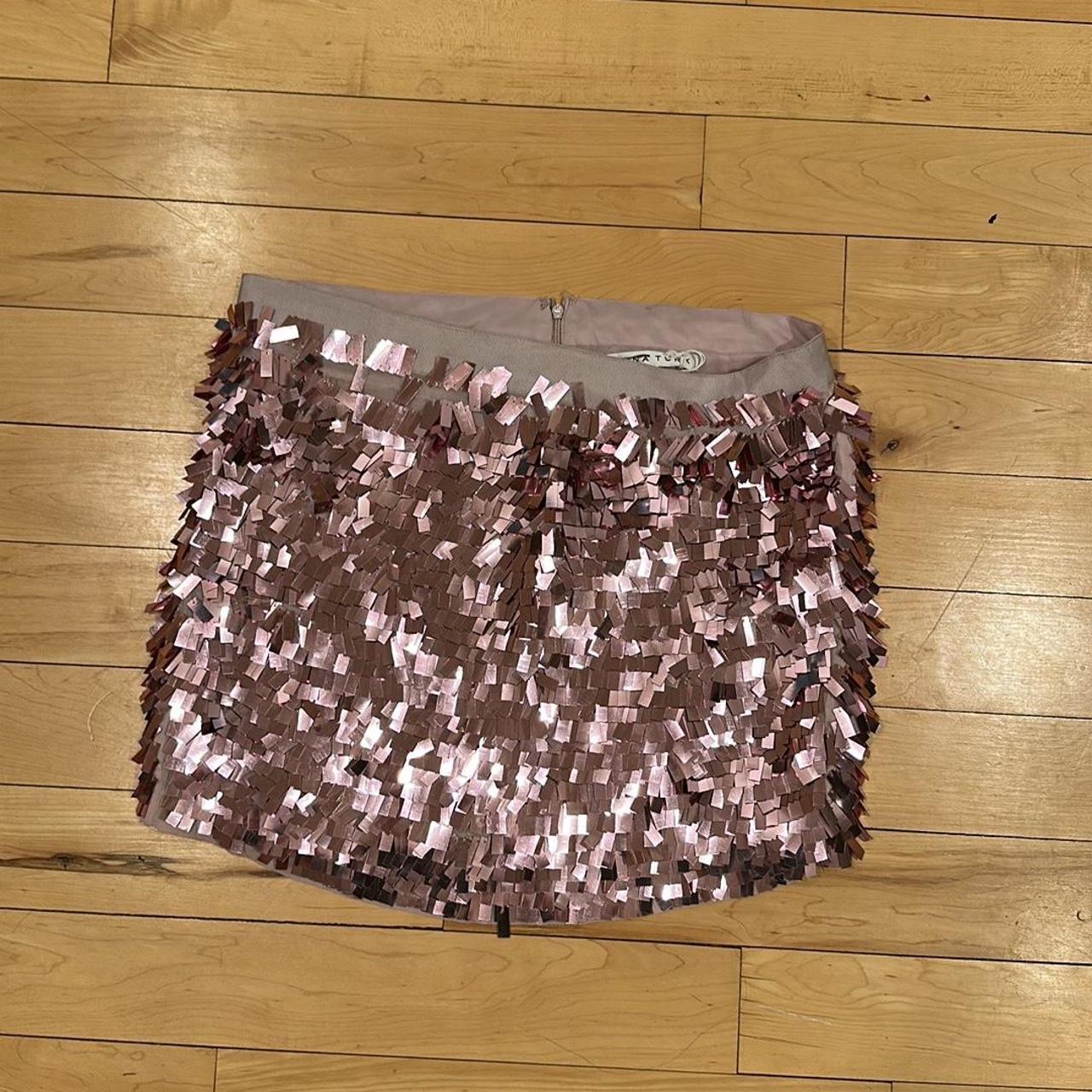 Trina Turk Women's Pink Skirt | Depop