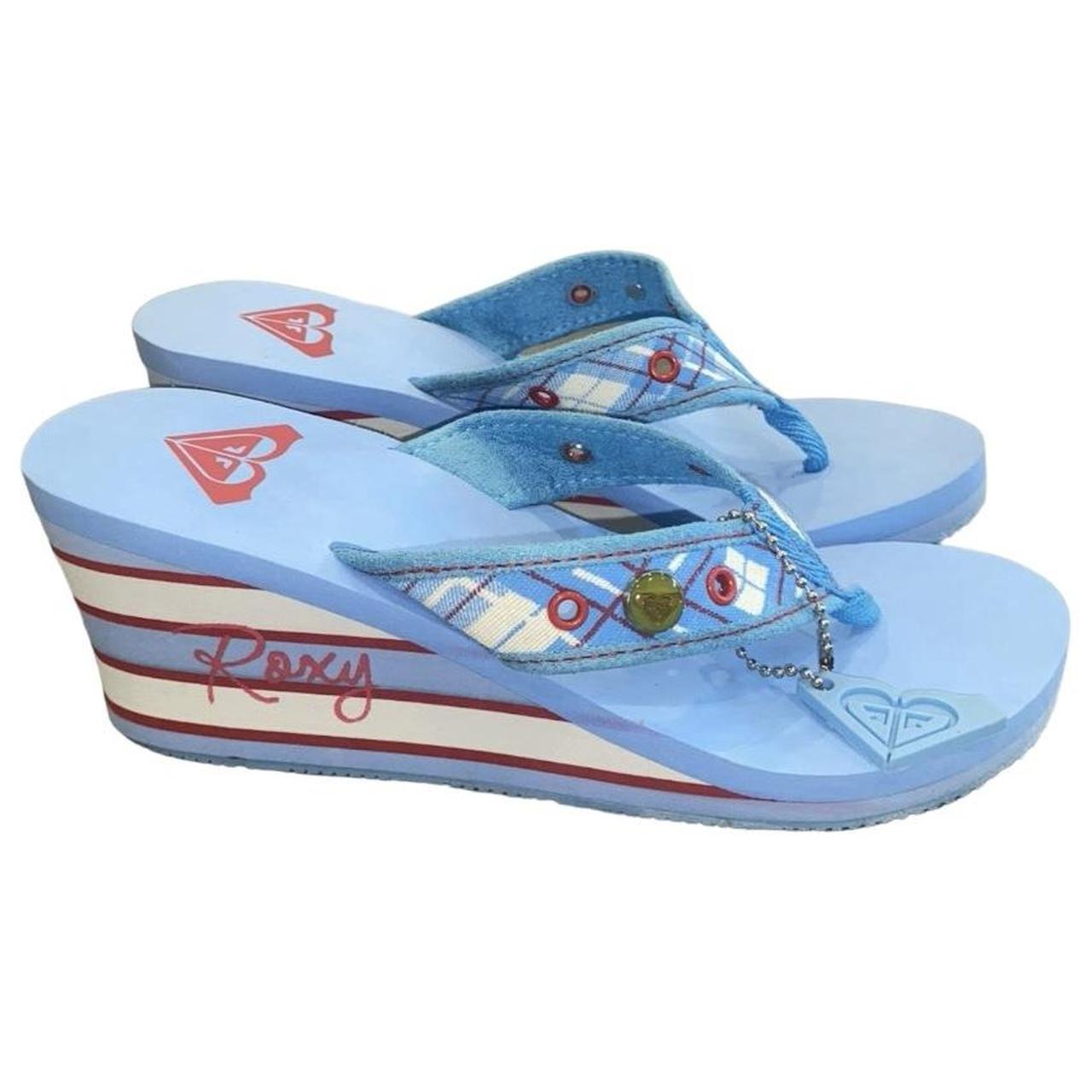 Deadstock Y2K Roxy Wedged Flip Flop Sandals🦋🌺 size:... - Depop