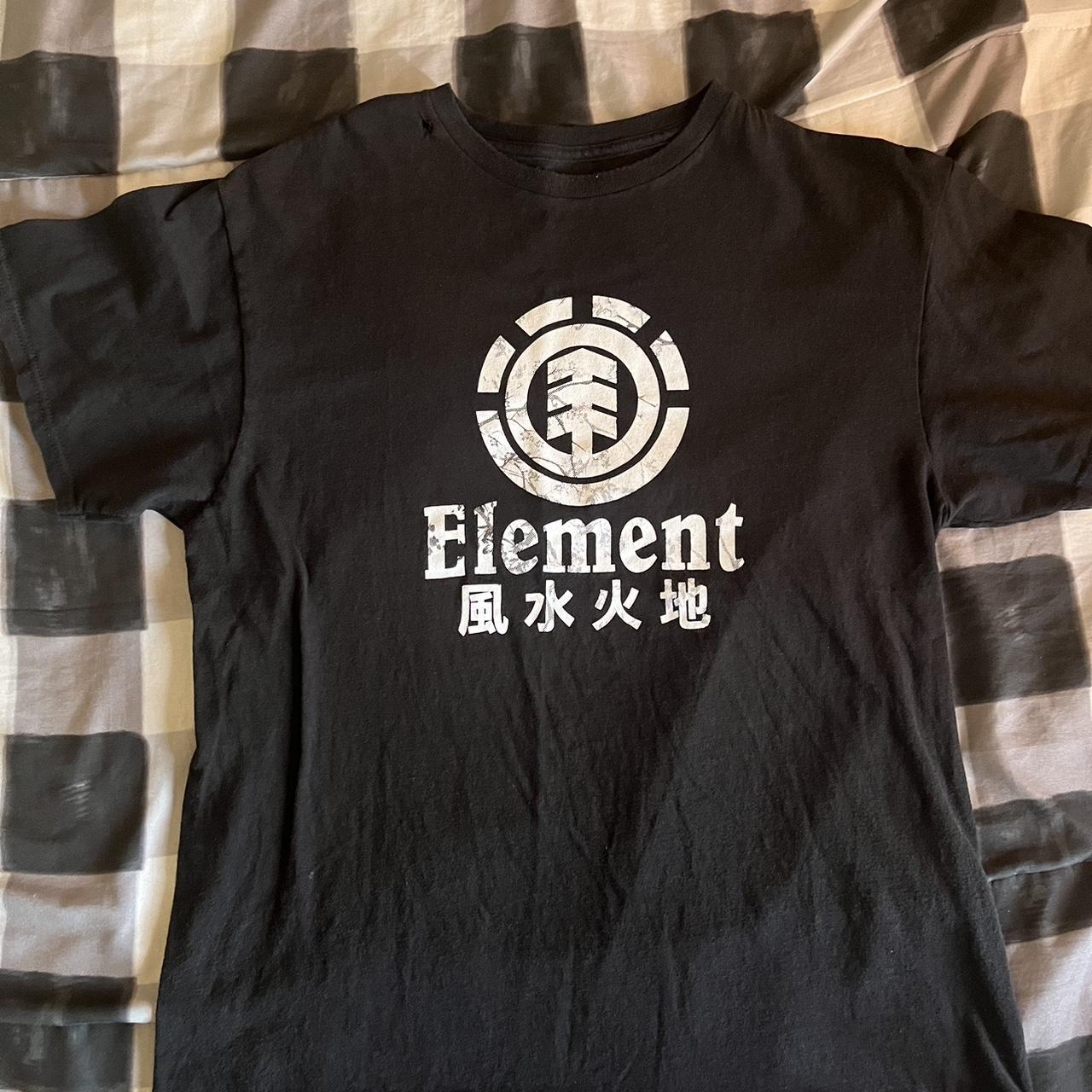 Black element shirt - Depop