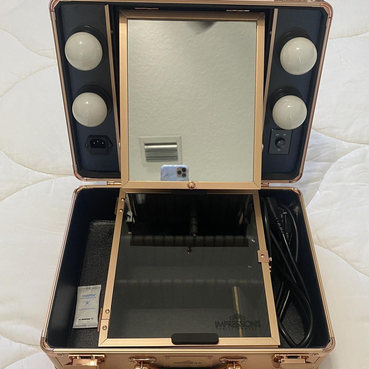 Rose gold impressions vanity makeup case with lights - Depop