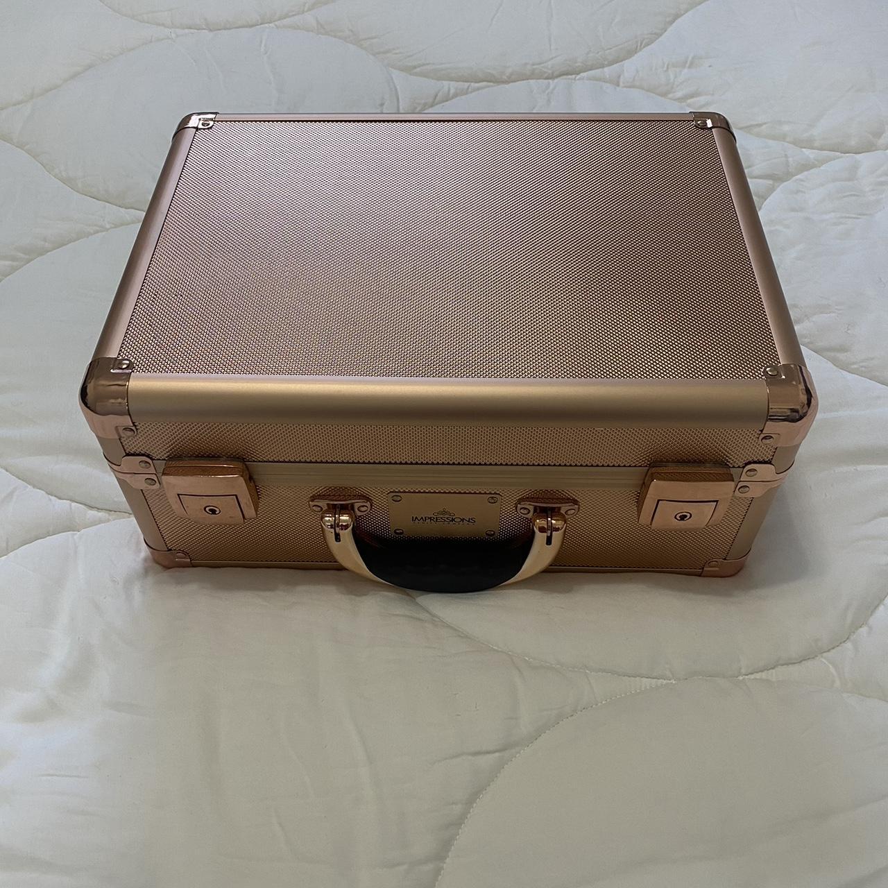 Rose gold impressions vanity makeup case with lights - Depop
