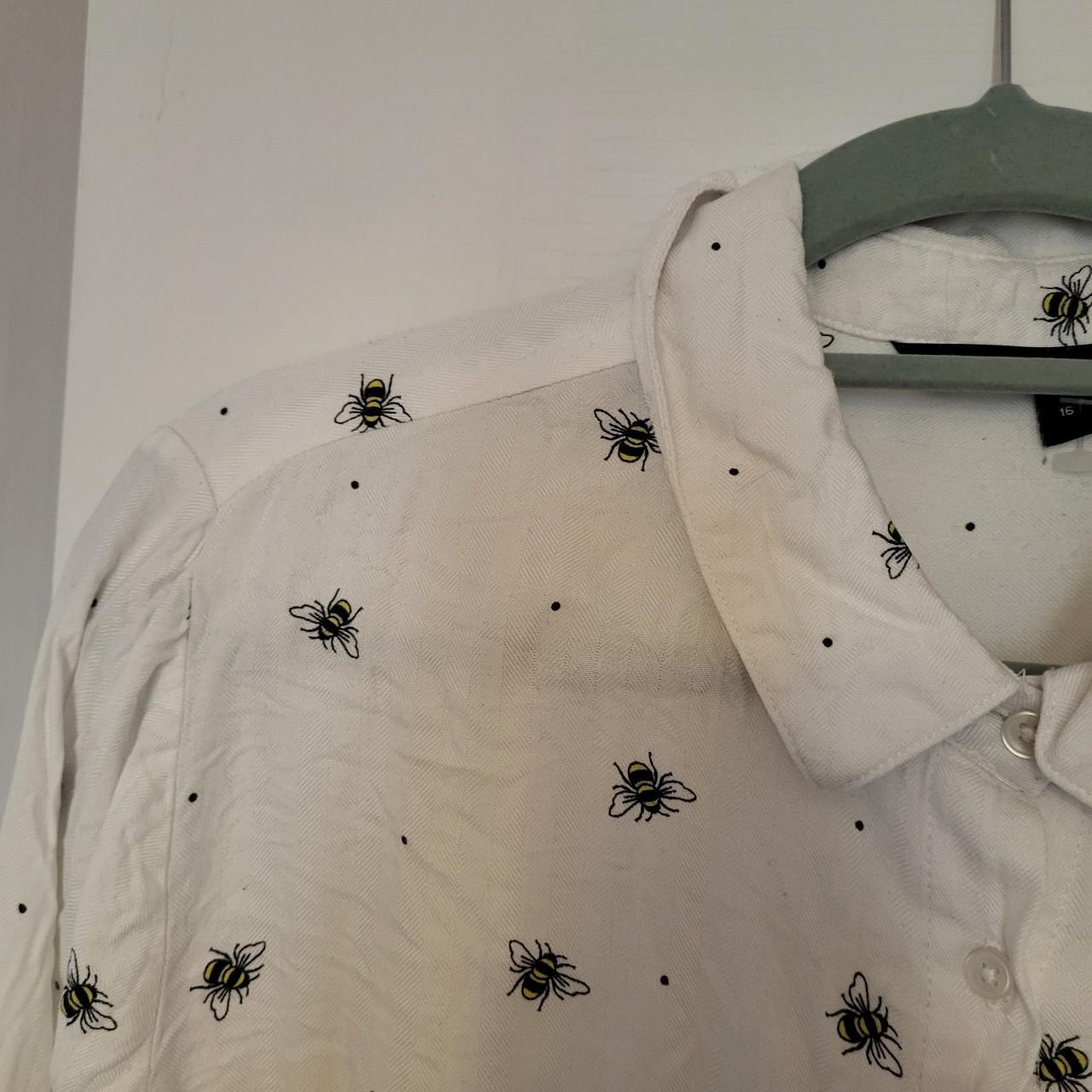 BON MARCHE bumblebee print white blouse Pre-loved,... - Depop