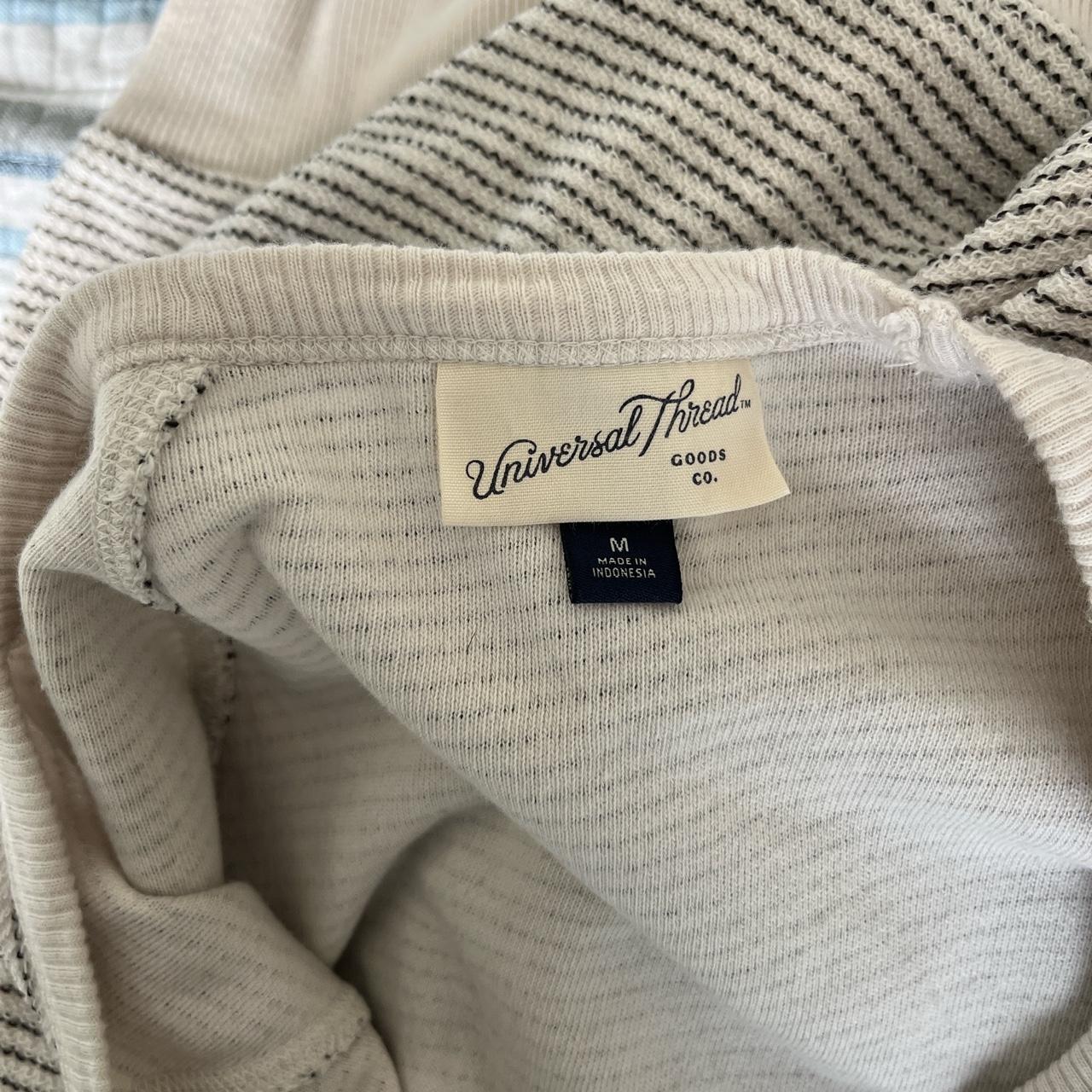 Universal Thread Sweatshirt Size Medium Good... - Depop