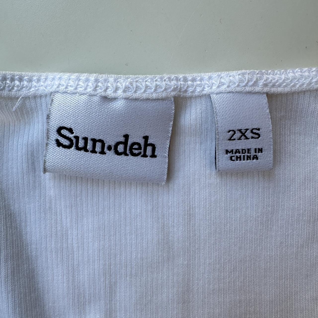 white aritzia / sun•deh halter top ☀️ size 2xs.... - Depop