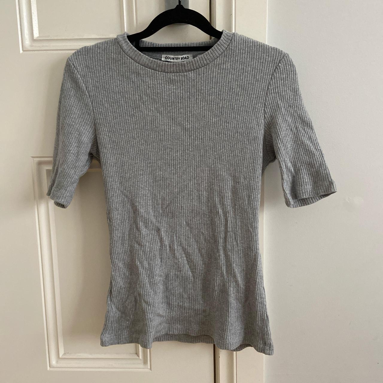 Country Road ribbed t-shirt | Depop