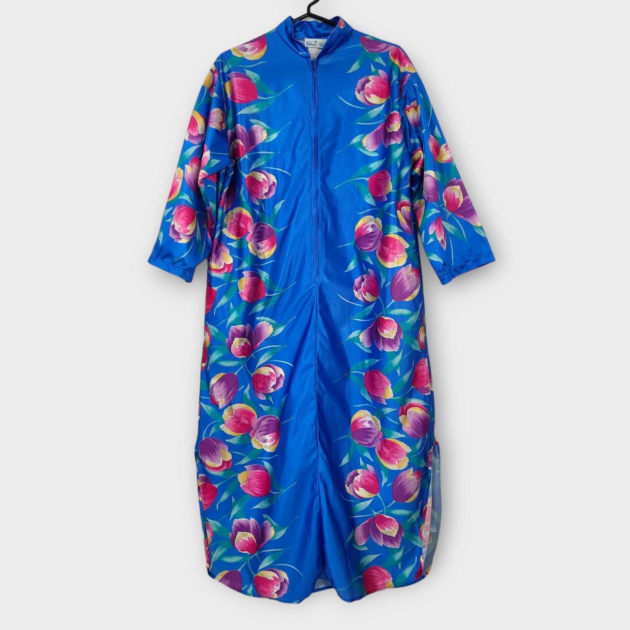 Vintage Village Fair Blue Floral Robe /... - Depop