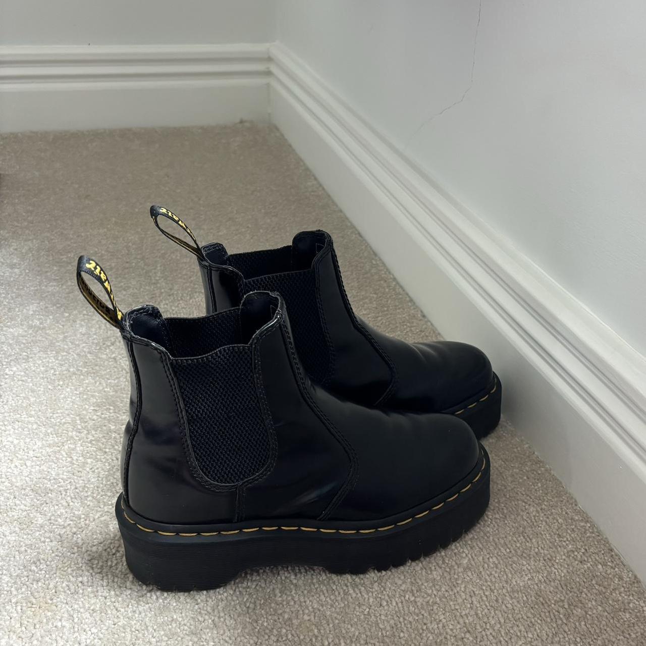 Dr Martin 2976 Smooth leather platform Chelsea... - Depop