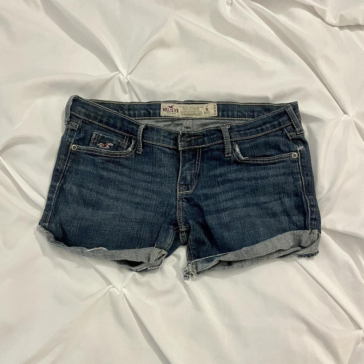 Hollister Low Rise (?) Shorts They fit pretty low... | Depop