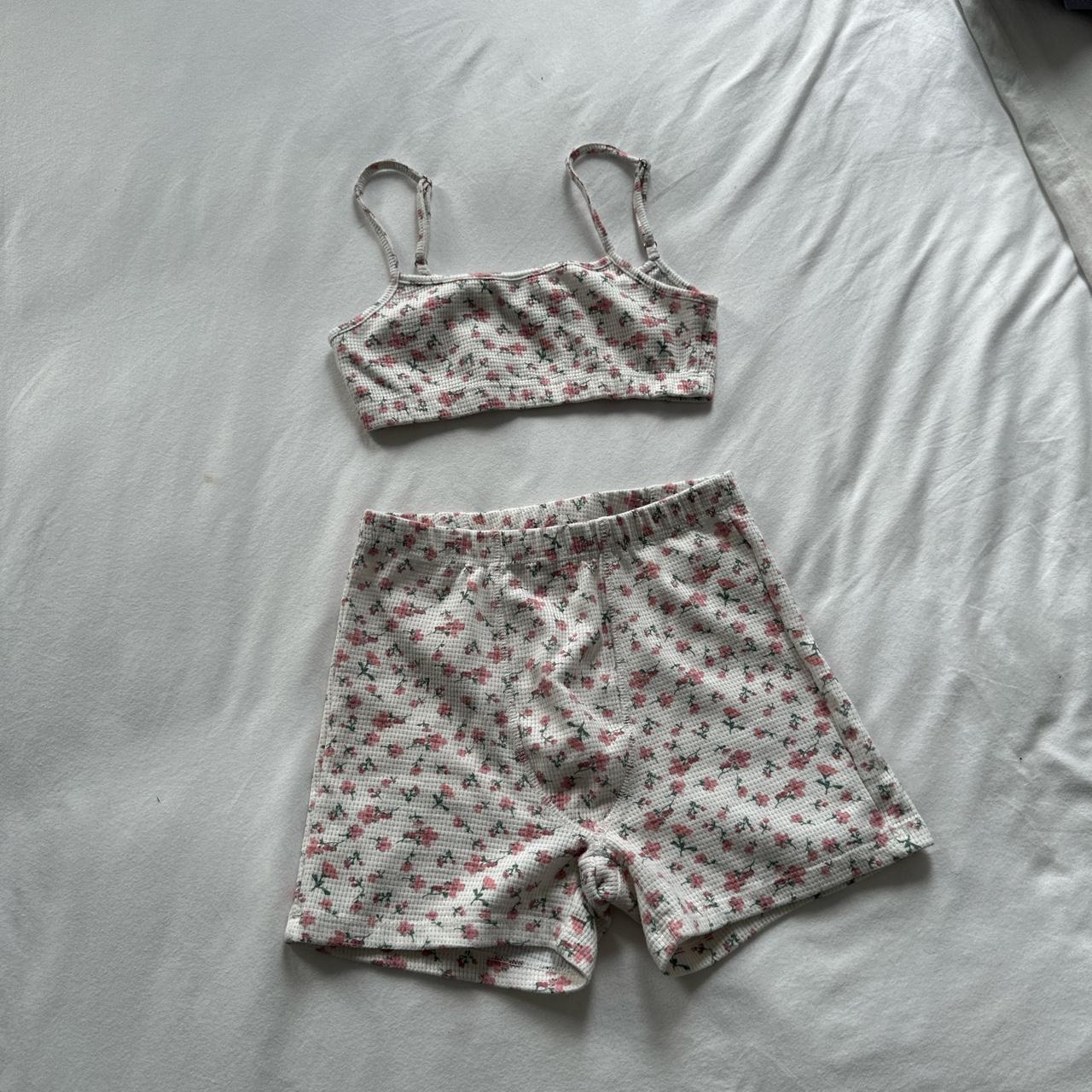 Edikted two piece set size xs - Depop