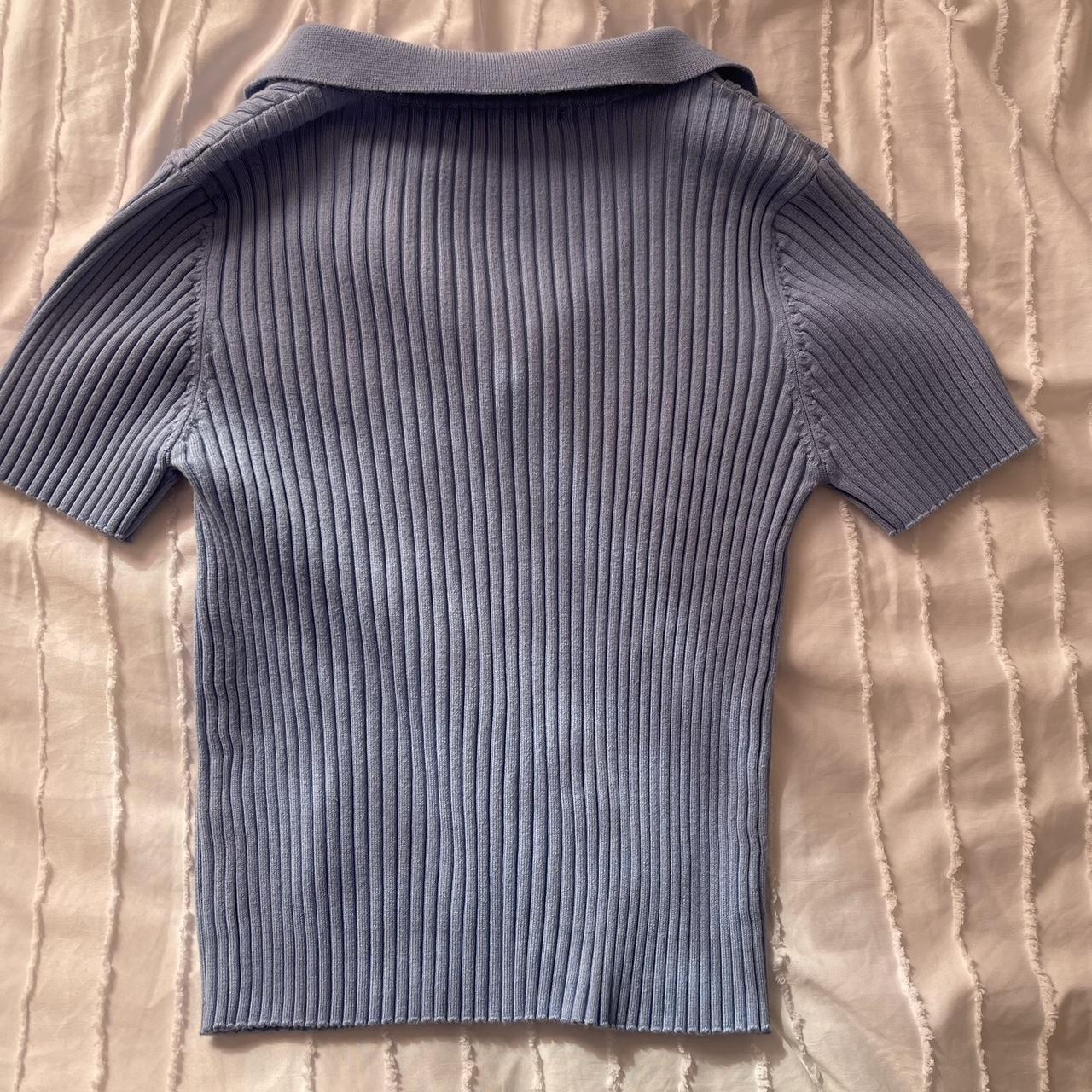 blue ribbed top - Depop