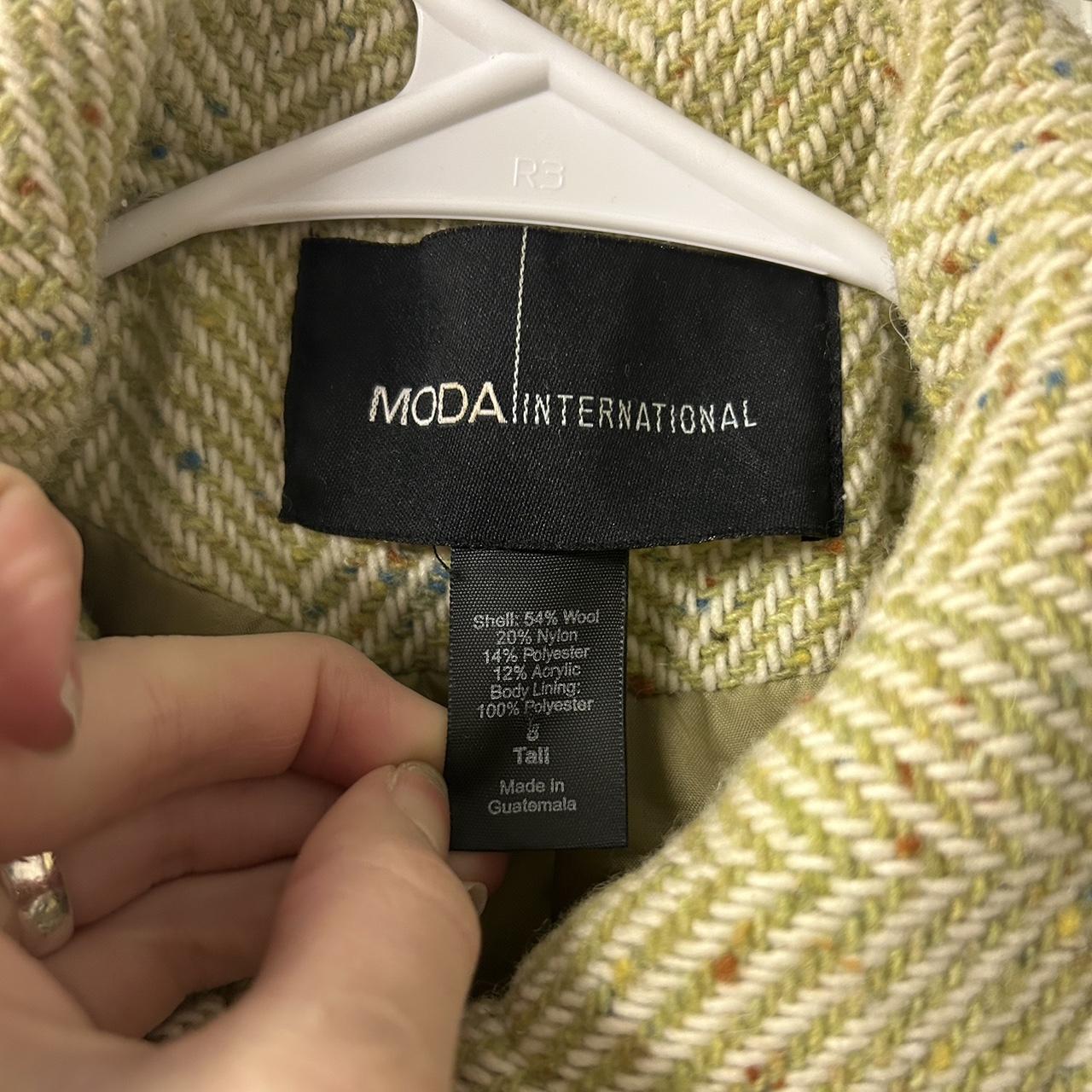 Moda International Women's Green and White Coat | Depop