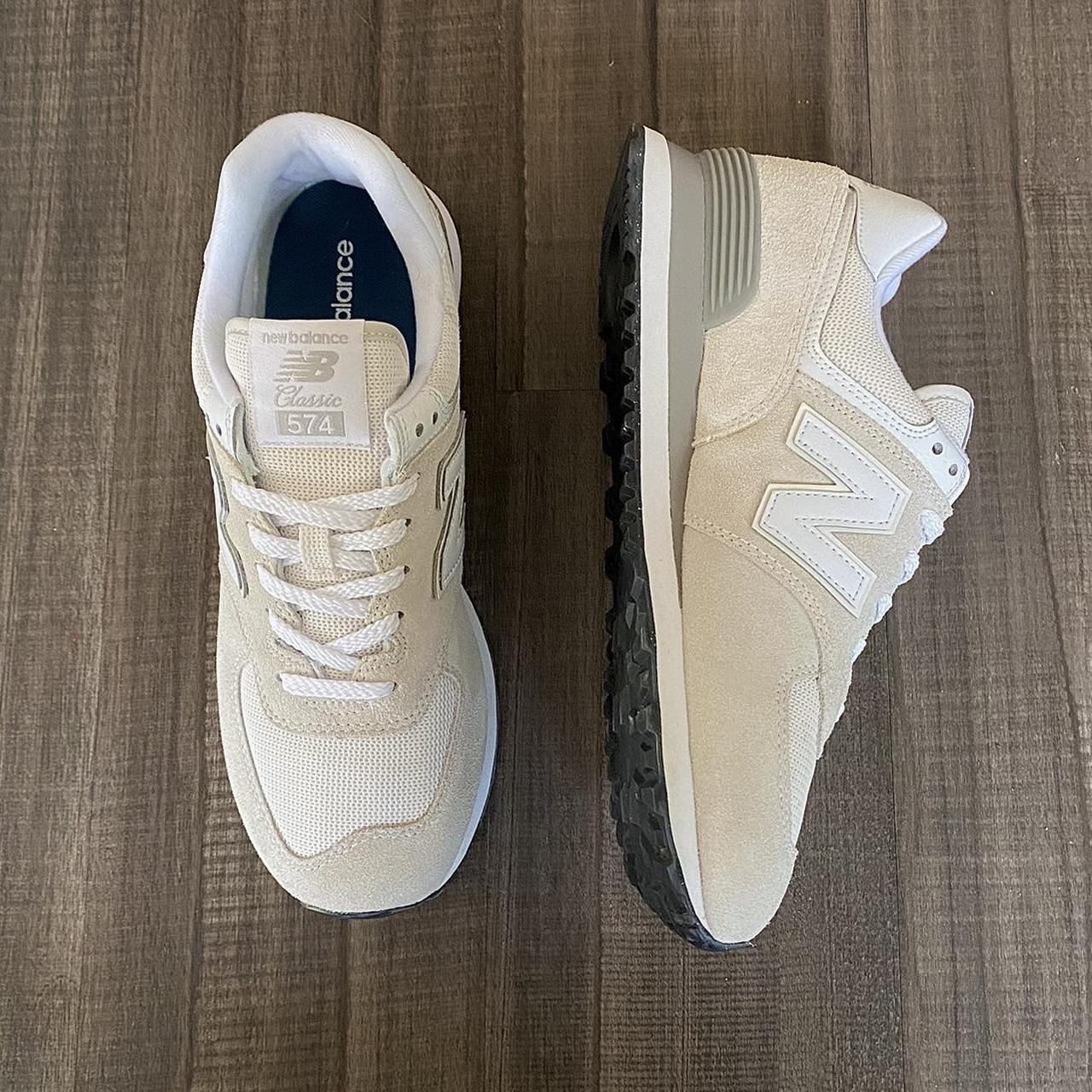 New Balance Women's White and Cream Trainers | Depop