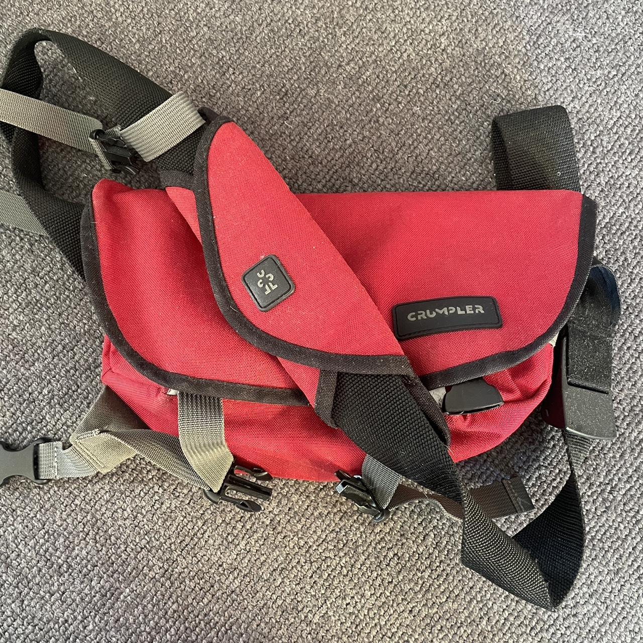 On hold, don’t buy Crumpler messenger bag Small - Depop