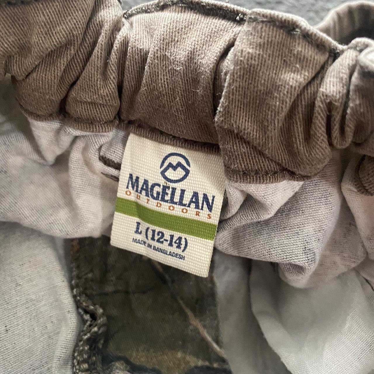 REALTREE HUNTING CAMO CARGO PANTS FITS 26-29 WAIST... - Depop