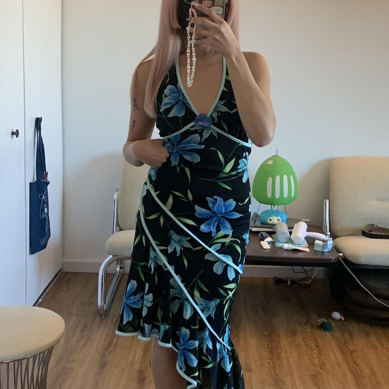 ⊹₊┈ㆍ┈ㆍ┈ㆍ୨୧ㆍ┈ㆍ┈ㆍ┈₊⊹♡꘎ 🌴🐬 y2k black blue floral... - Depop