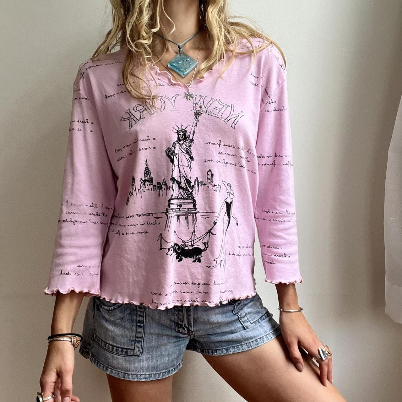 Women's Pink T-shirt | Depop