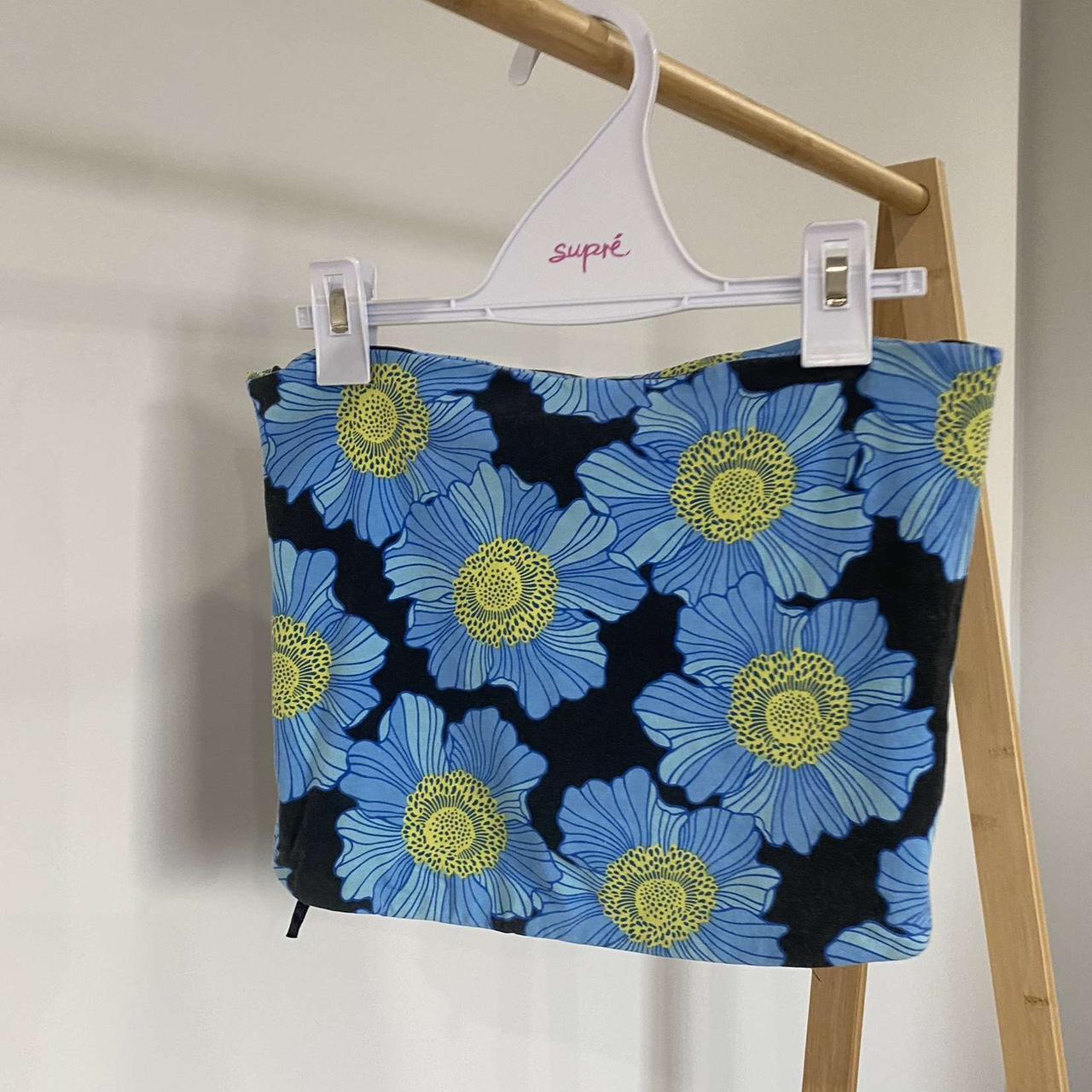 supre floral summer tank🌸 size: 2xs can fit xs worn... - Depop