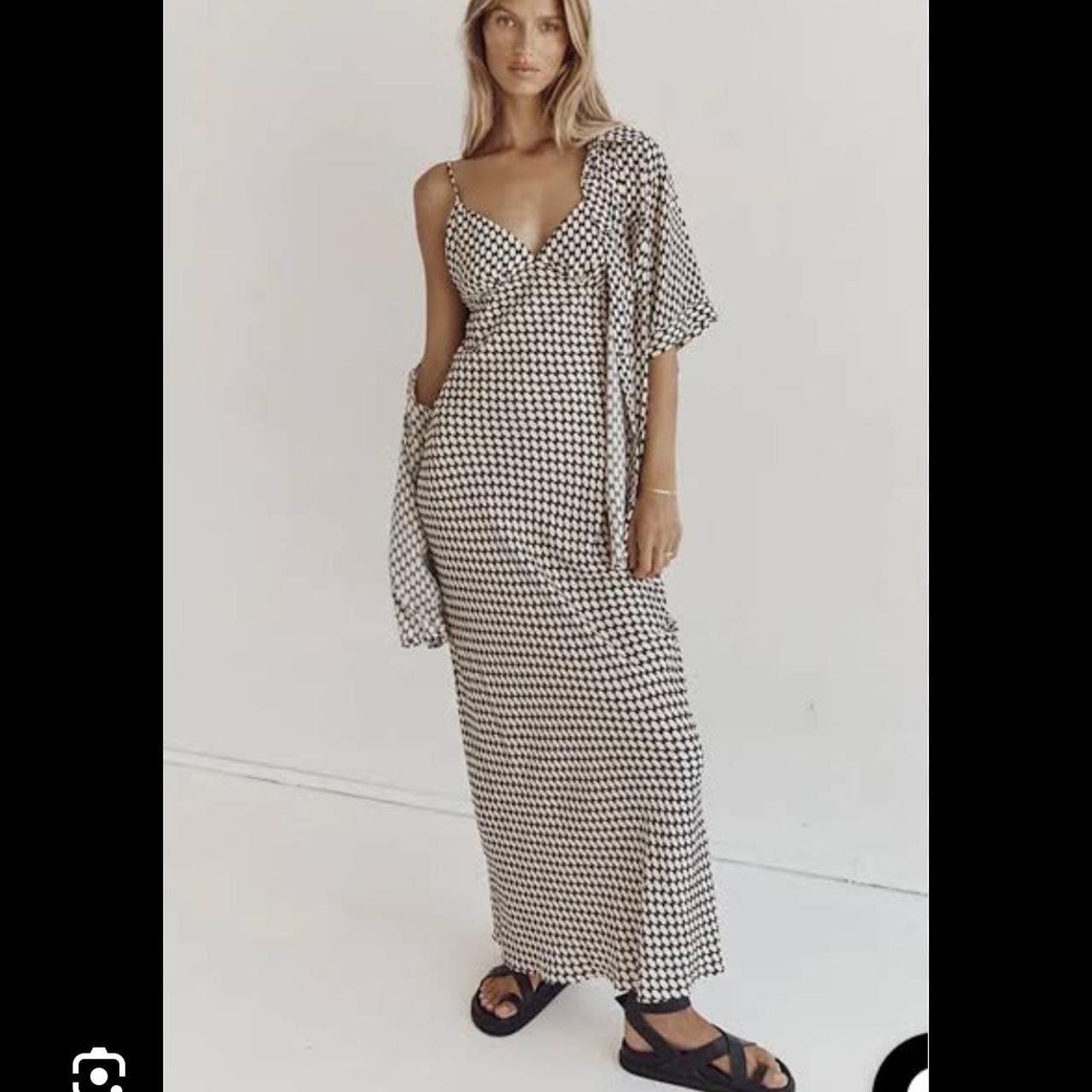 Dissh Mae Viscose midi dress black/beige Size... - Depop