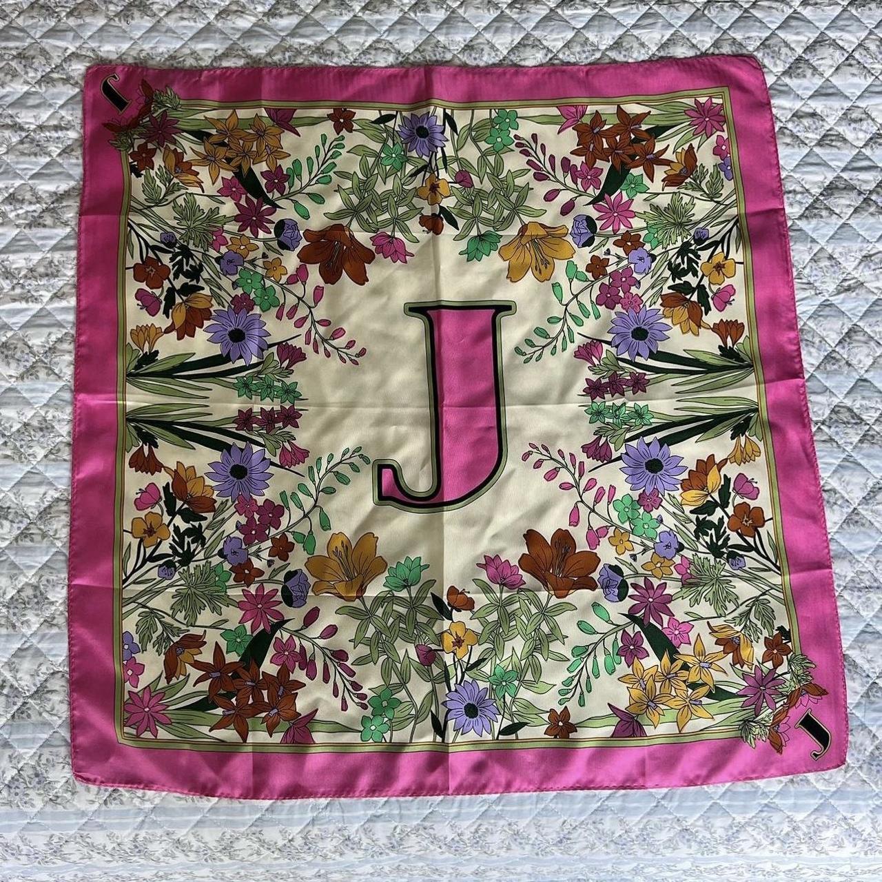 Initial “J” scarf, no flaws - Depop