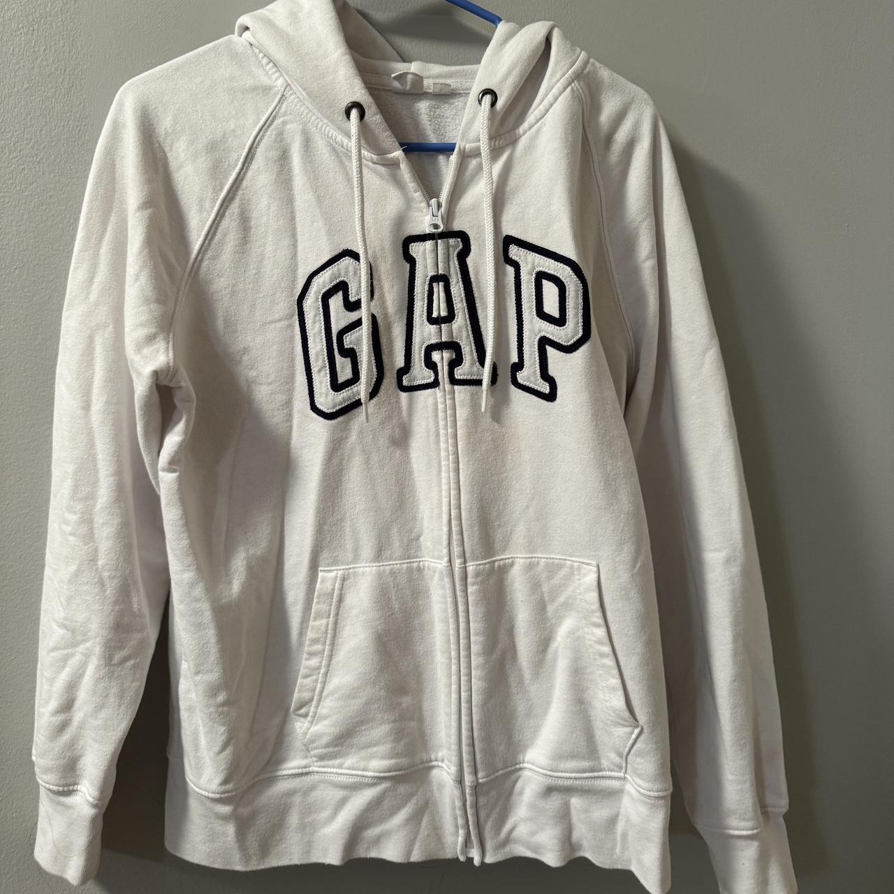 Gap white zip up hoodie 🤍 - Depop